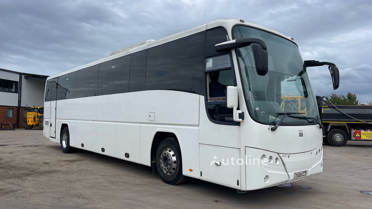 Volvo B9R turistički autobus