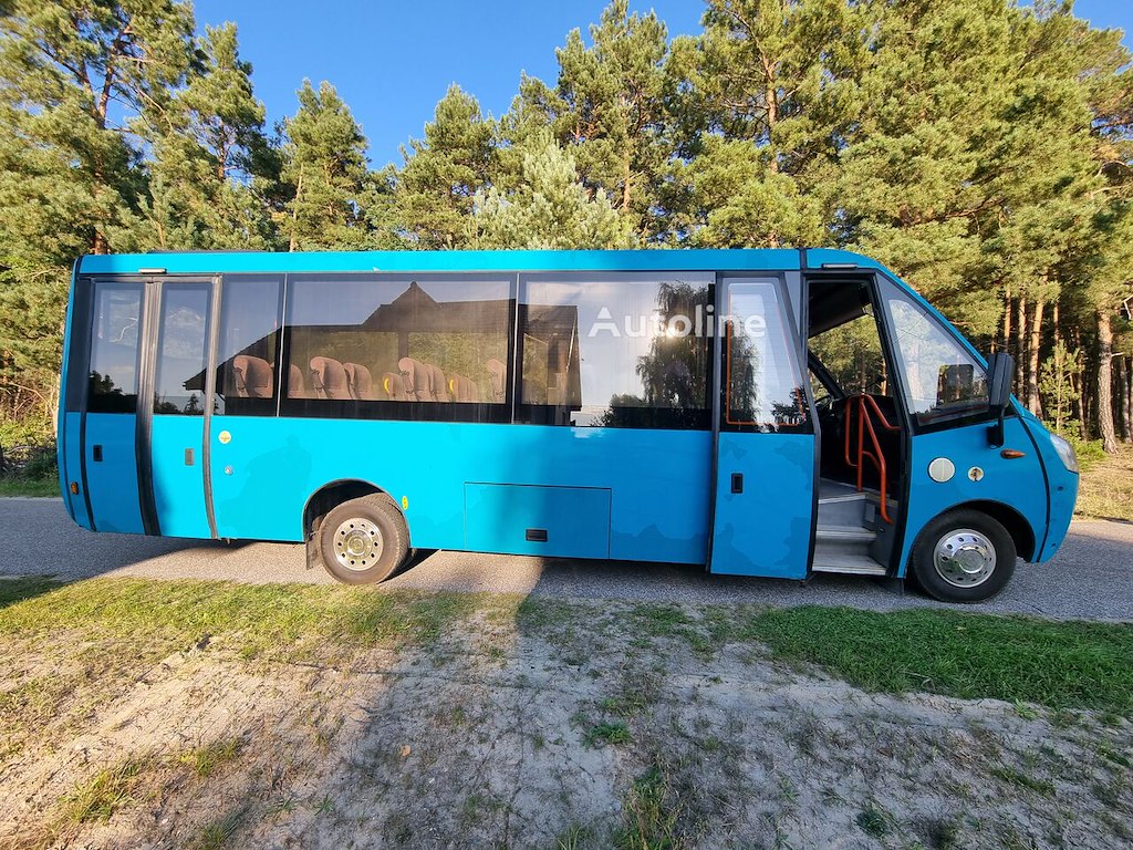 IVECO Kapena Thesi prigradski autobus