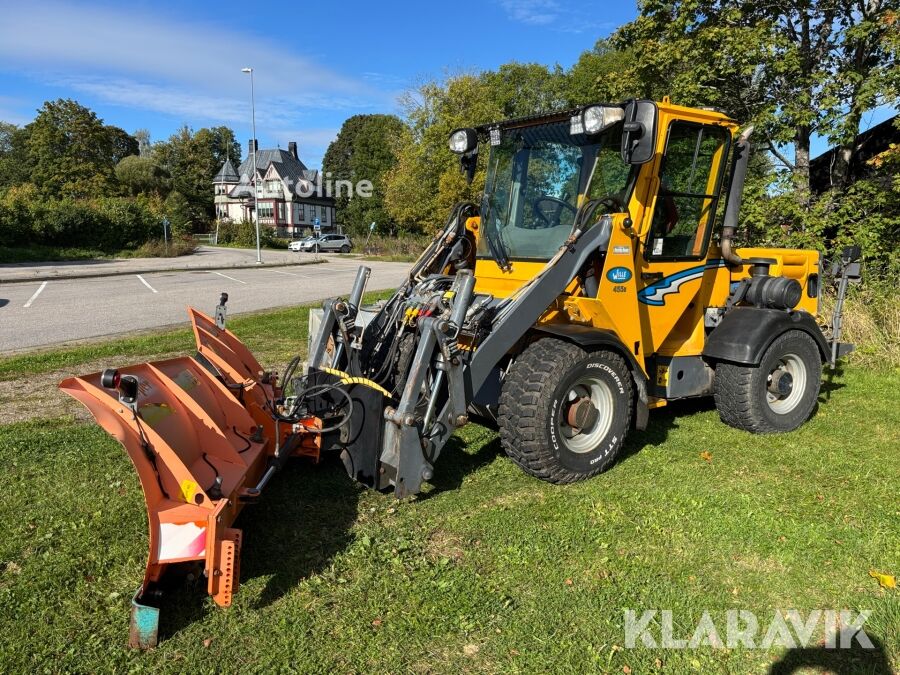 Prodaje se Wille 455B univerzalnu komunalnu mašinu na aukciji