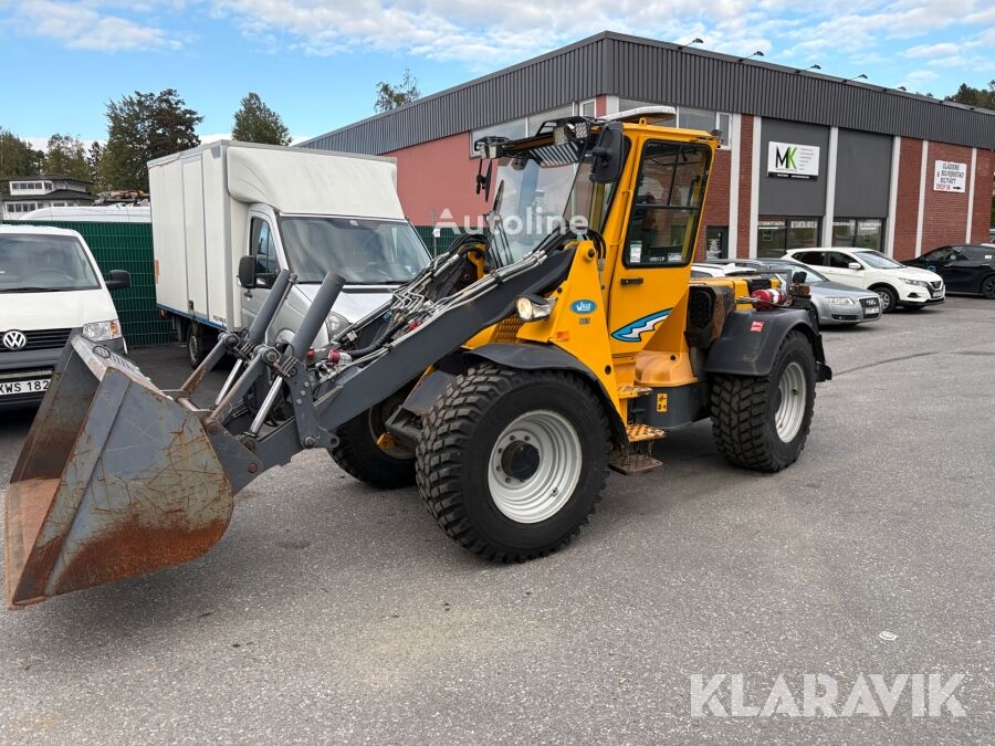 Prodaje se Wille 865-C44-3B univerzalnu komunalnu mašinu na aukciji