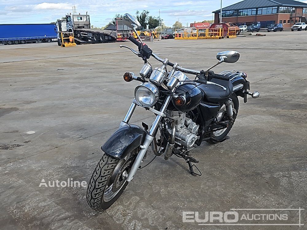 Prodaje se Pioneer XF motocikl na aukciji