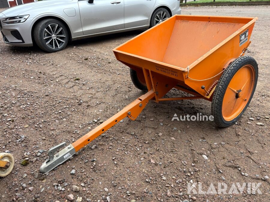 Prodaje se Epoke E20 raonik za sneg na aukciji