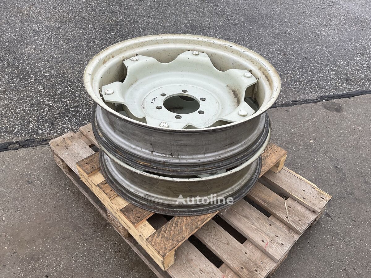 Sonstige W7x28 felna za kamion
