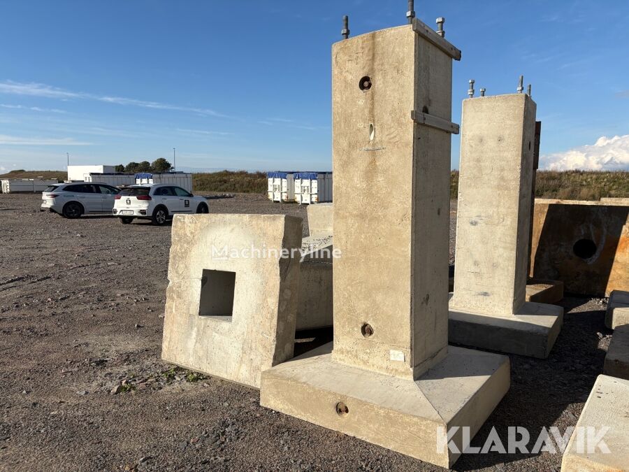 Prodaje se Fundament KTL 1 st hidraulični čekić na aukciji