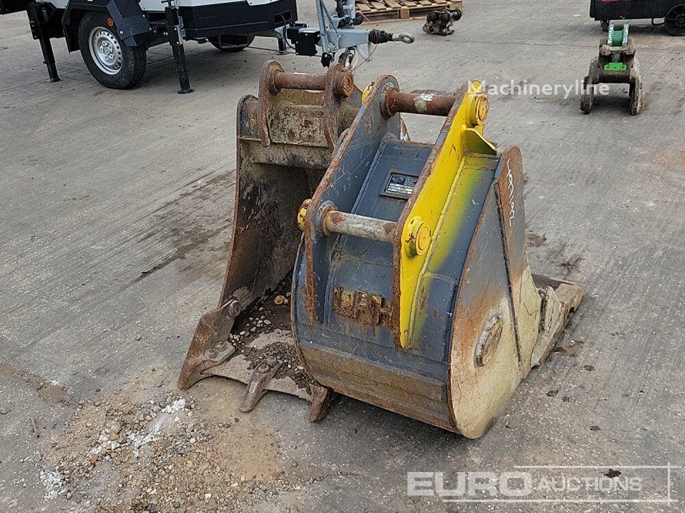 Prodaje se 18", to suit 4-6 Ton Excavator kašiku za mini bager na aukciji