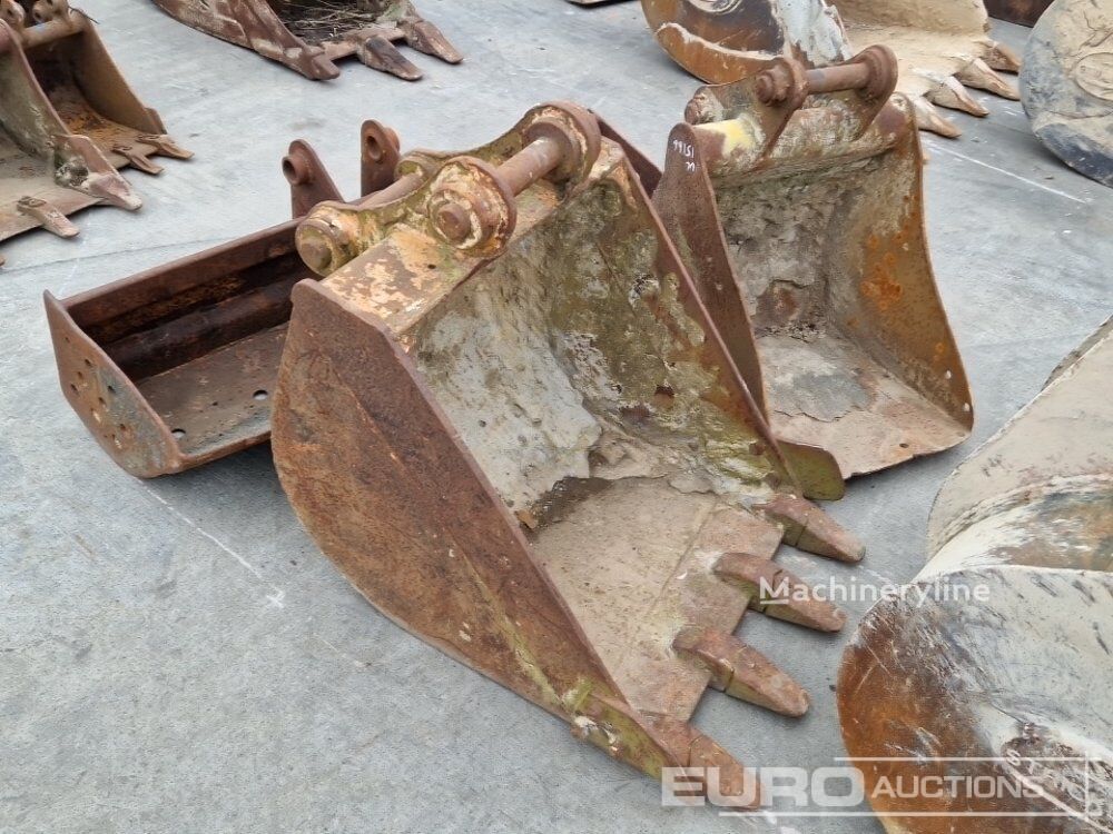 Prodaje se 60" Ditching, 32", 22" Digging Bucket 50mm Pin to suit 6-8 Ton E kašiku za bager na aukciji