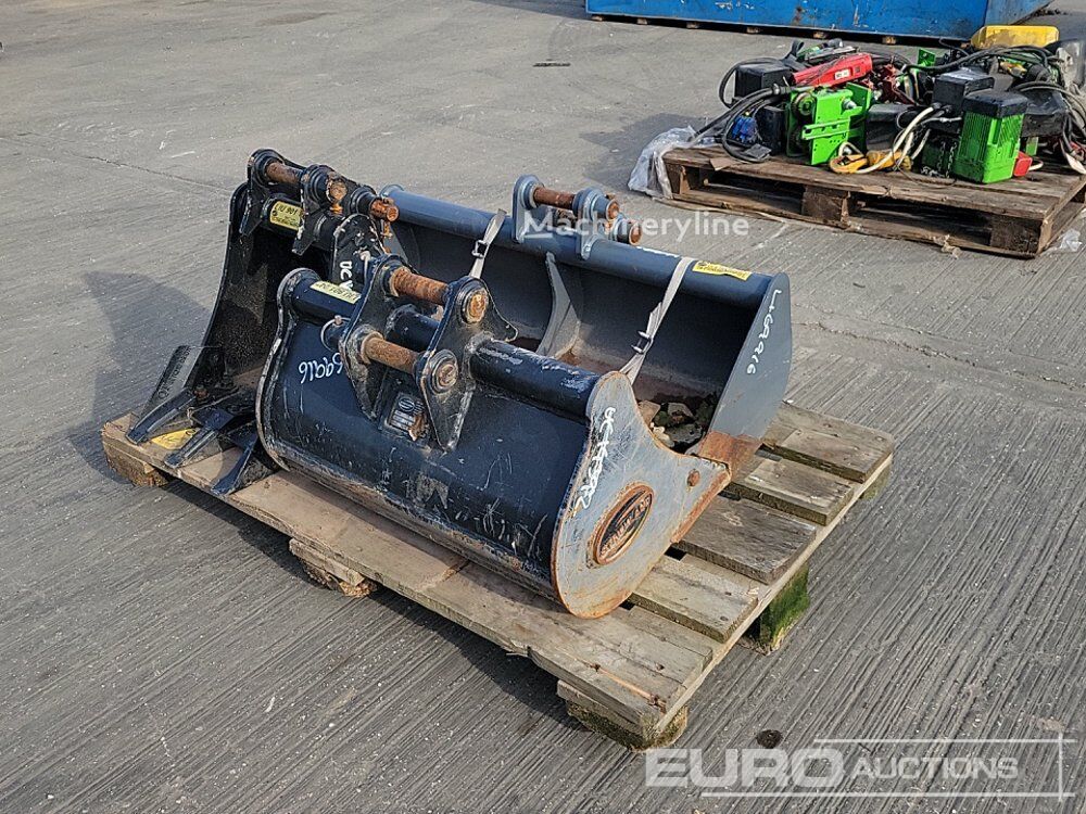 Prodaje se Strickland 36" Ditching, 24", 12" Digging Bucket 30mm Pin to suit Mini Exca kašiku za bager na aukciji