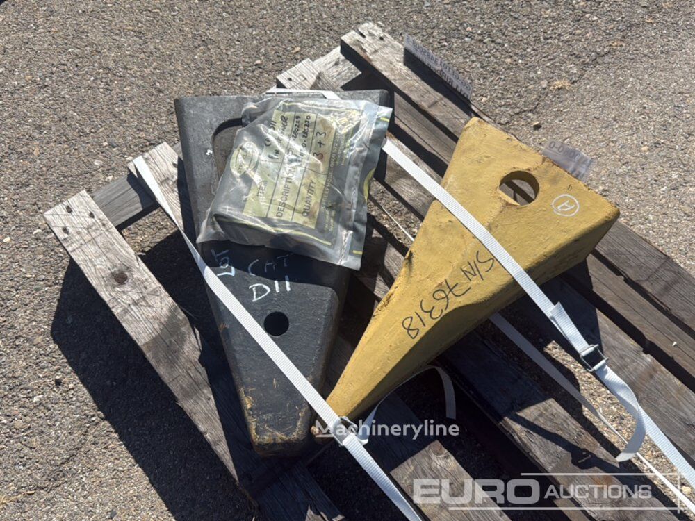 Prodaje se Pallet of Digging Bucket Tooth (2 of) hidraulične makaze na aukciji