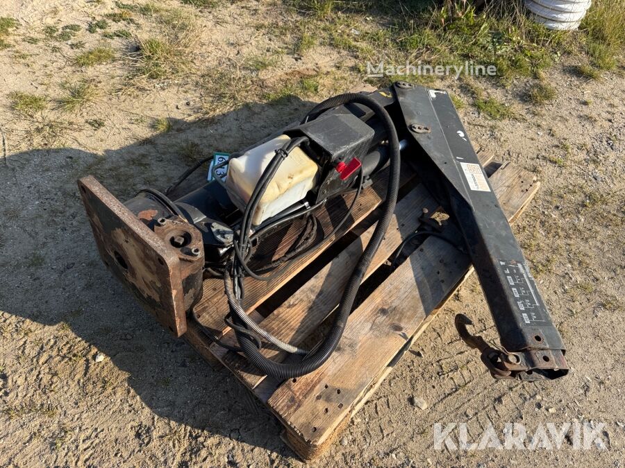 Prodaje se HIAB 008T kašiku za prednje utovarivač na aukciji