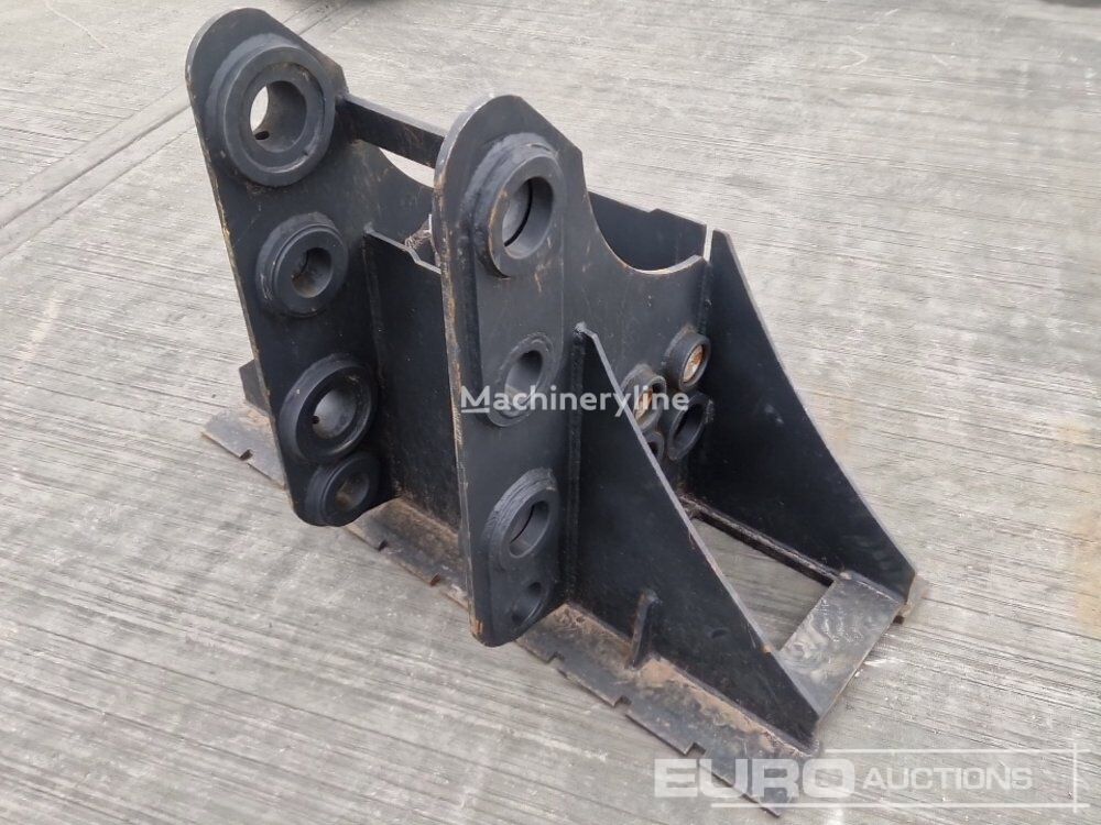 Prodaje se Fork Frame 65/80mm Pin to suit 13/20 Ton Excavator kašiku za prednje utovarivač na aukciji