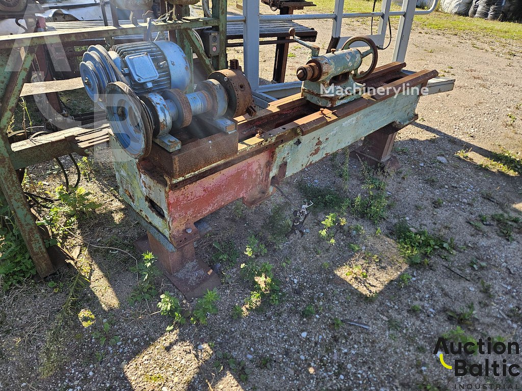 Prodaje se Lathe strug za metal na aukciji