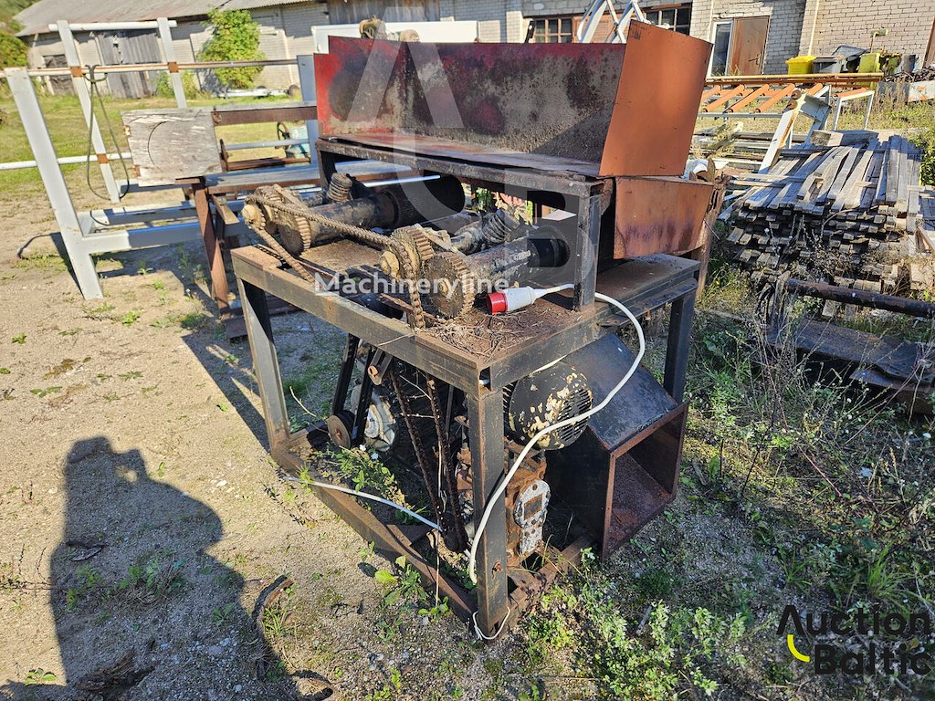 Prodaje se Multi-sawing machine testeru sa više listova na aukciji
