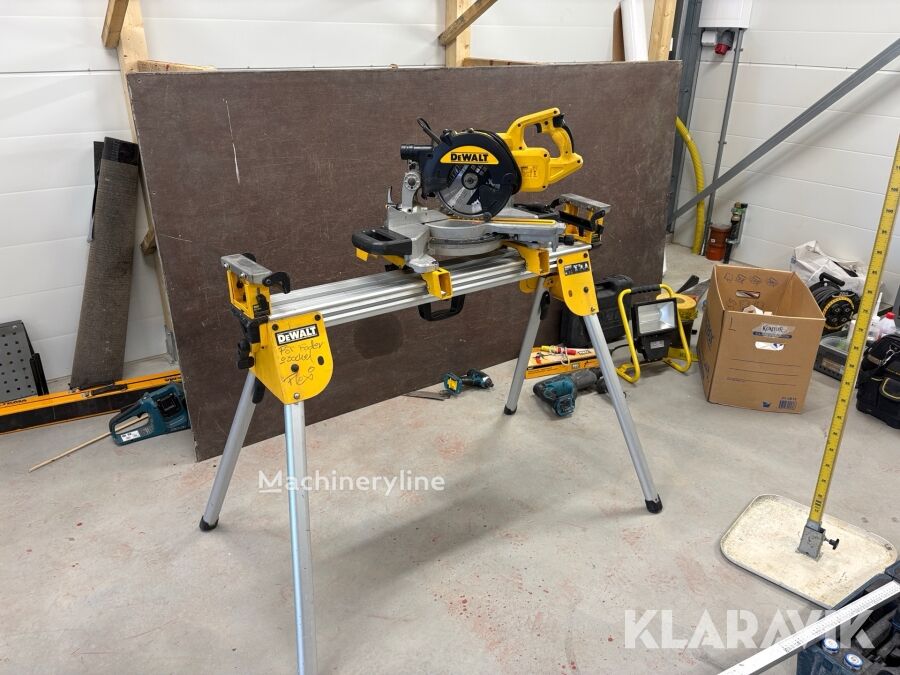 Prodaje se DeWalt DWS773-QS kružnu testeru na aukciji