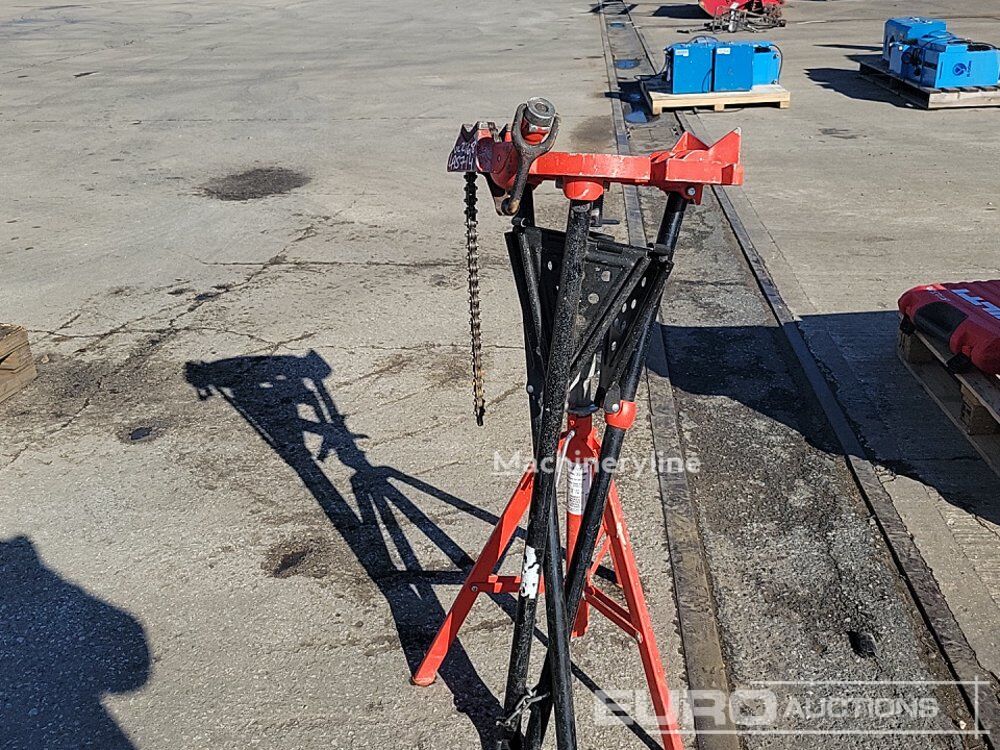 Prodaje se Rigid Tripod Stand ostali alat za autoservis na aukciji