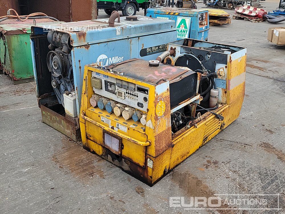 Prodaje se Welder Generator (2 of, Spares) drugi generator na aukciji