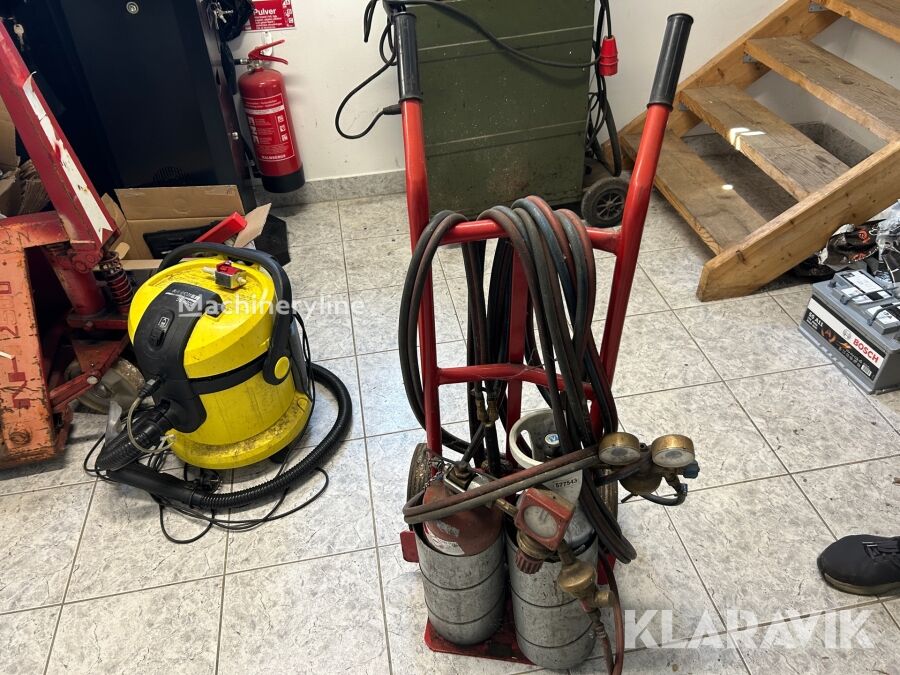 Prodaje se Kärra med gassvetsutrustning aparat za zavarivanje na aukciji