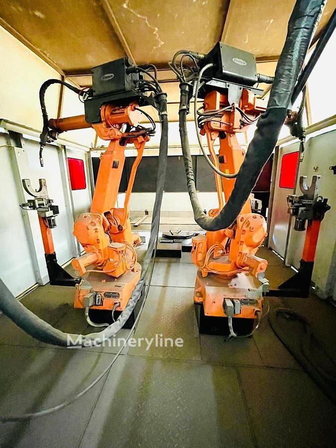 Robolution 2x ABB IRB 2400L industrijski robot