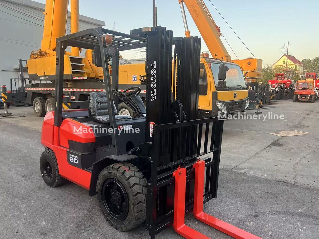 Toyota Used Toyota forklift 3Ton 5Ton 10 Ton urgent sale dizel viljuškar