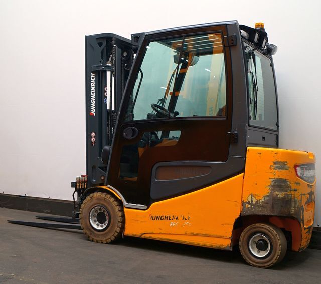 Jungheinrich EFG425 električni viljuškar
