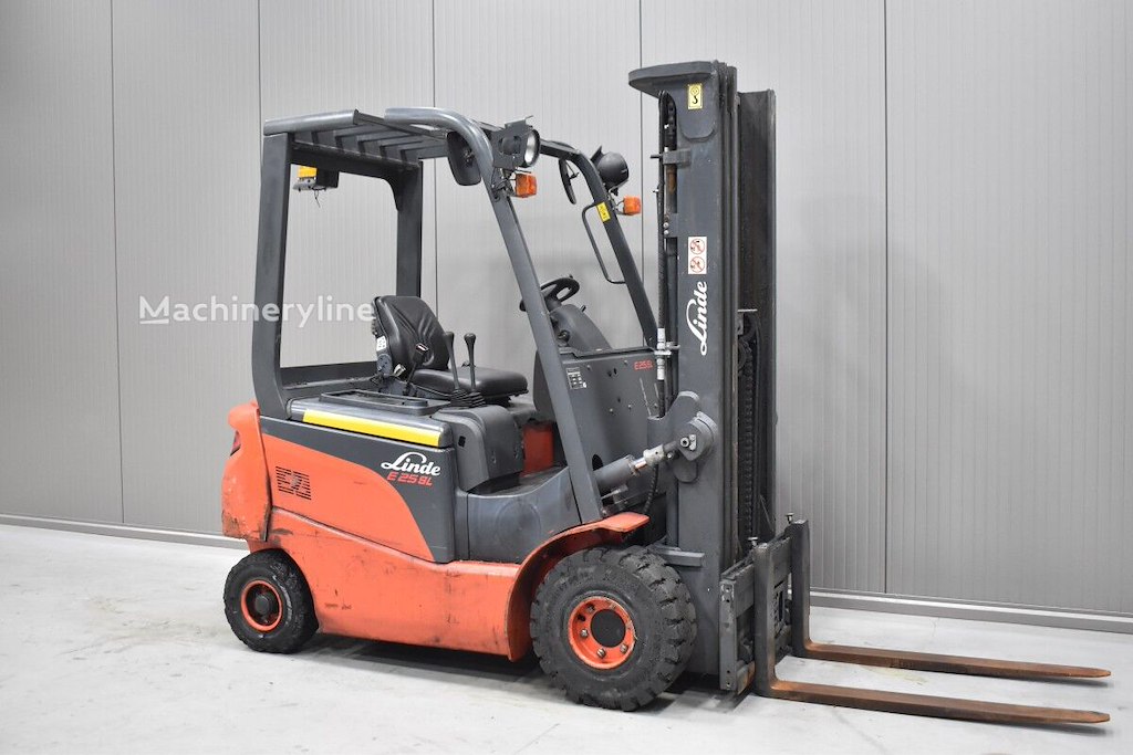 Linde E 25 SL električni viljuškar