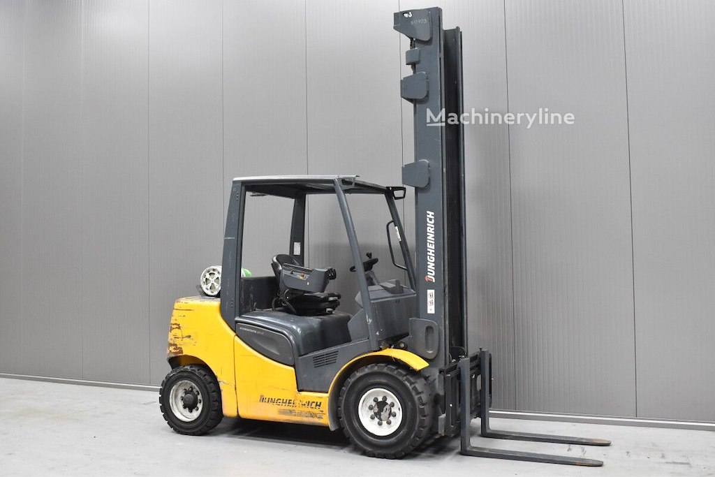 Jungheinrich TFG 540s viljuškar na gas