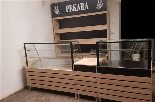 Komplet vitrine 3,5 metara za pekare picerije novo