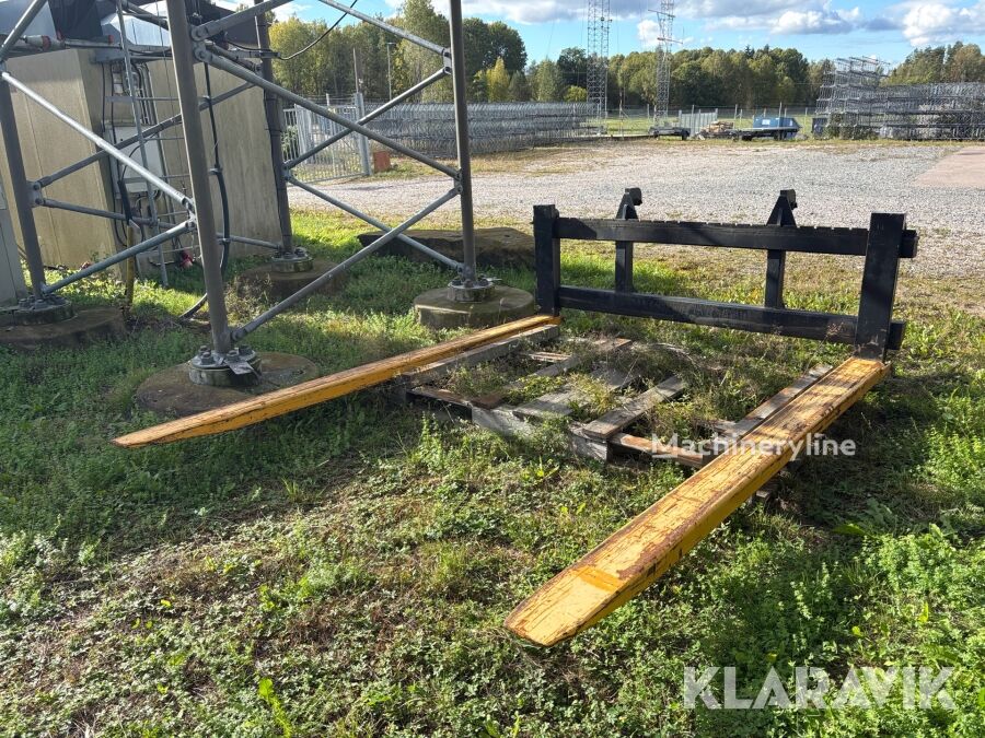 Prodaje se Tik Big Bm mech 8 Ton 2400 mm FEM viljuške na aukciji