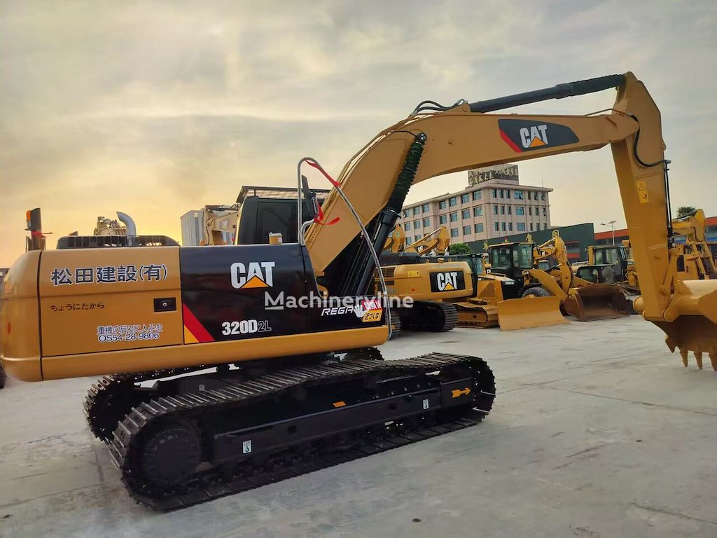 Caterpillar 320D2L bager guseničar