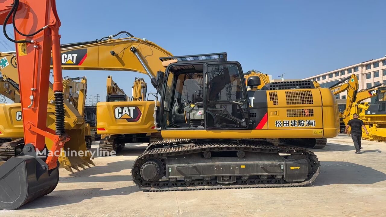 Caterpillar 330D2L bager guseničar
