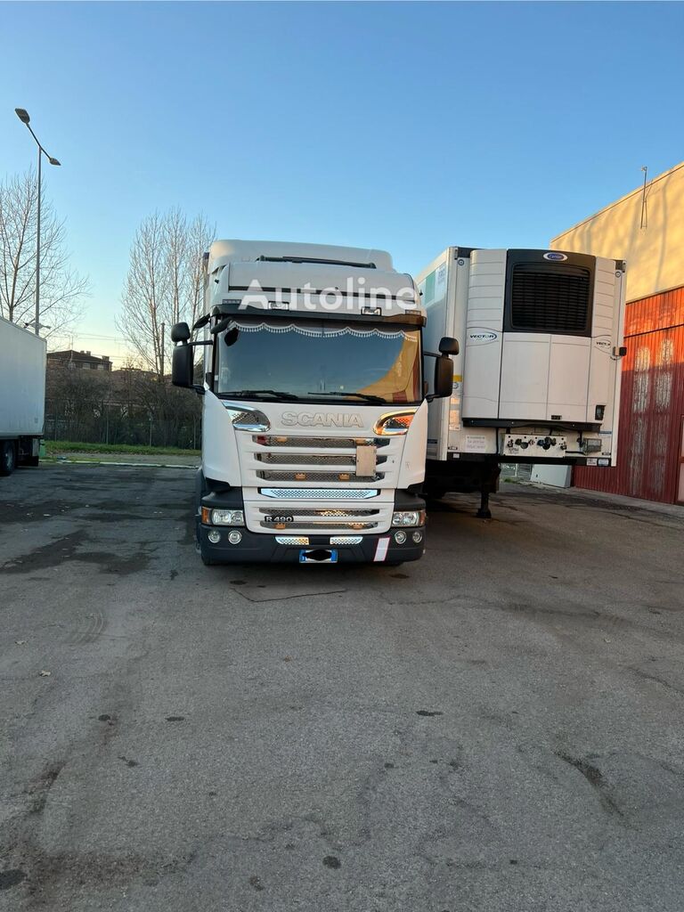 Scania R490 tegljač + poluprikolica s ceradom