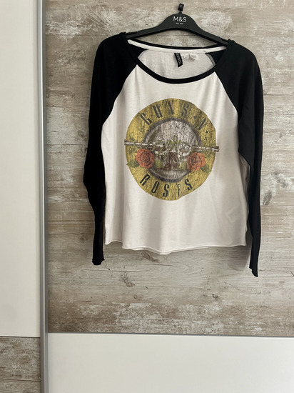 NOVO H&M Guns'n'roses majica vel.M