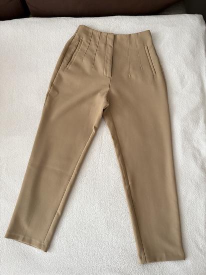 Zara pantalone