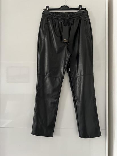 J&J kozne pantalone novo m/L