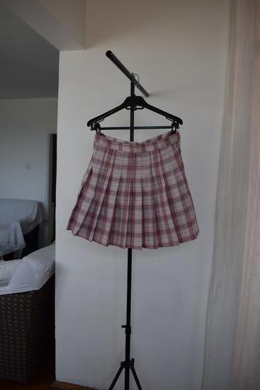 Karirana Plisirana Suknja