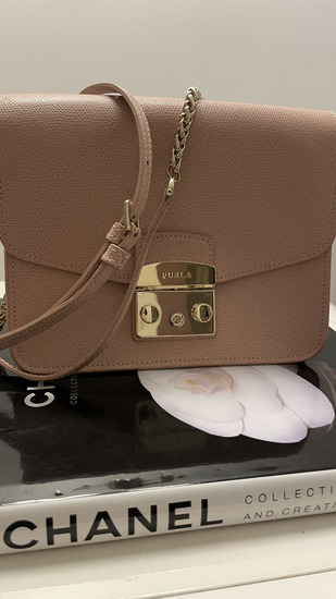 FURLA torba, kao nova