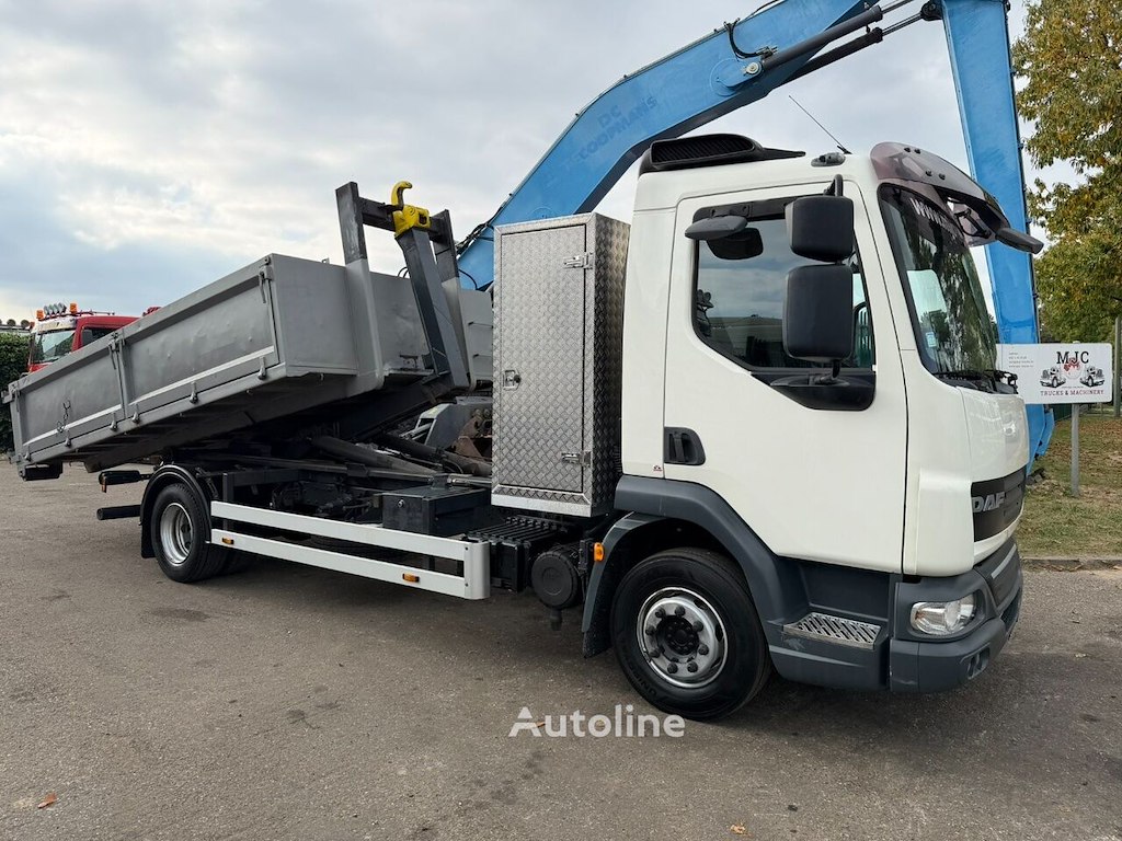 DAF LF 45.180 - 12T - 4x2 HOOKLIFT / HAAKSYTEEM / ABROLLKIPPER / AMP kamion rol kiper