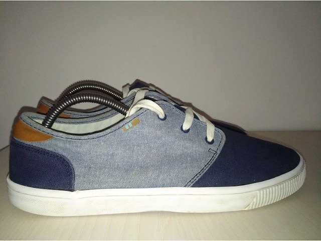 Toms muske letnje patike broj 42 ( 27 cm)