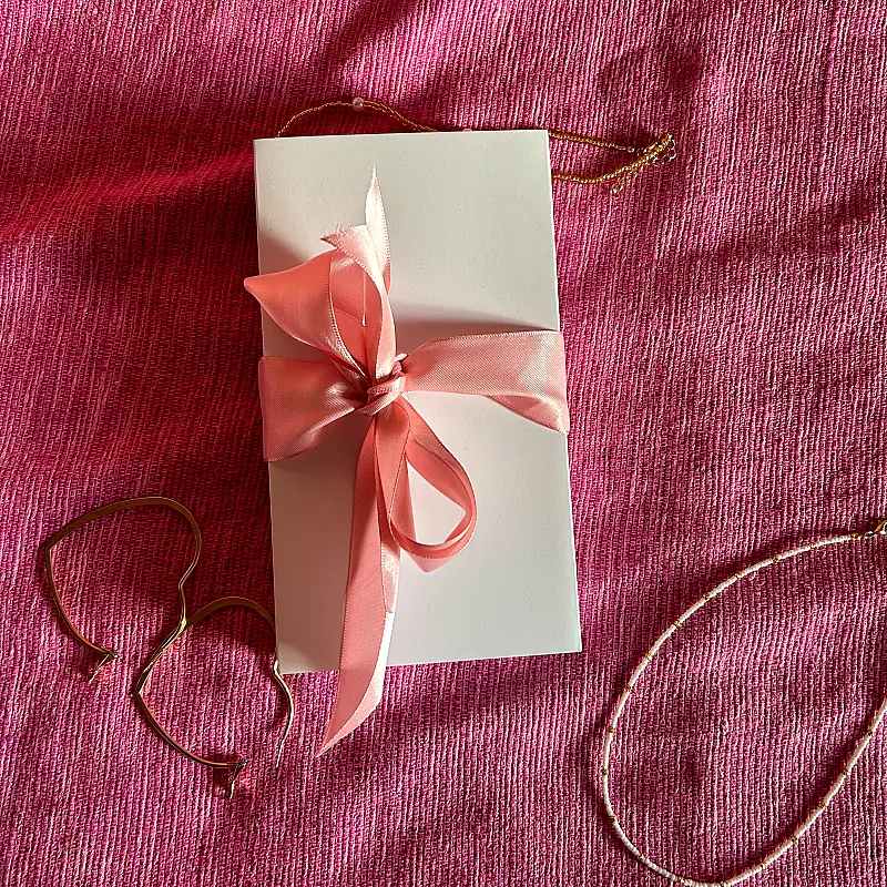 Bela kutija za praline