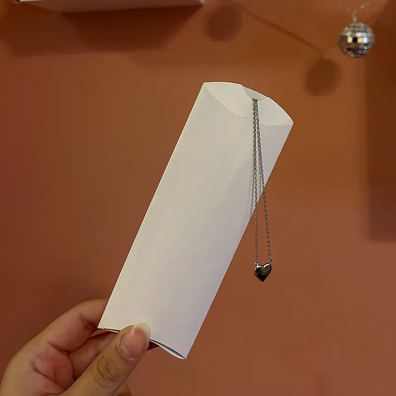 Pillow box S2 - bela sjaj