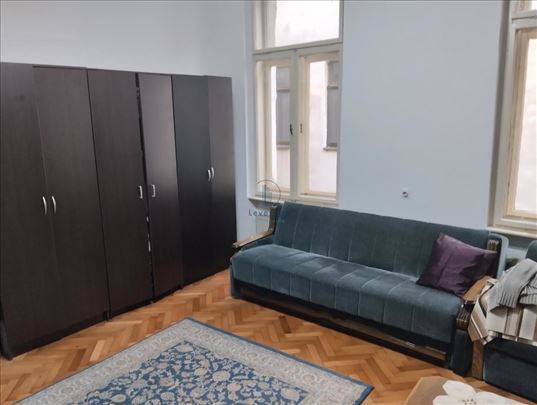 Terazije, salonac, kod Beograđanke, 81 m2