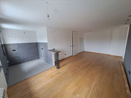 Četvorosoban stan od 89 m2, Konjarnik
