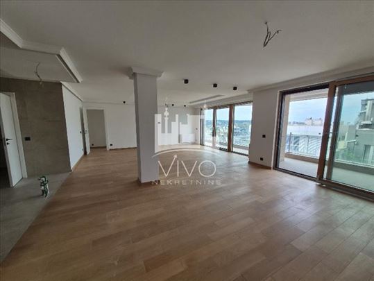 Stojana Protića,232m2,5.0,6/7 ID#1756