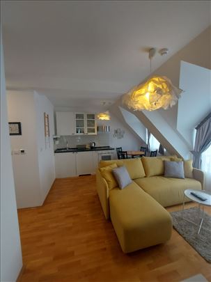 Apartman sa 2 spavace sobe, opremljen