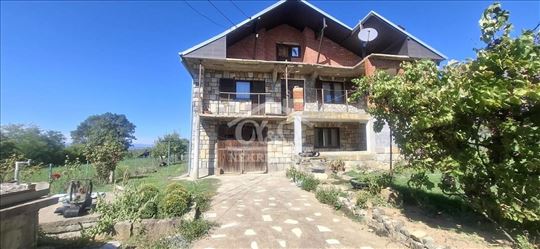 Kuća u mirnom seoskom okruženju u Vučkovici