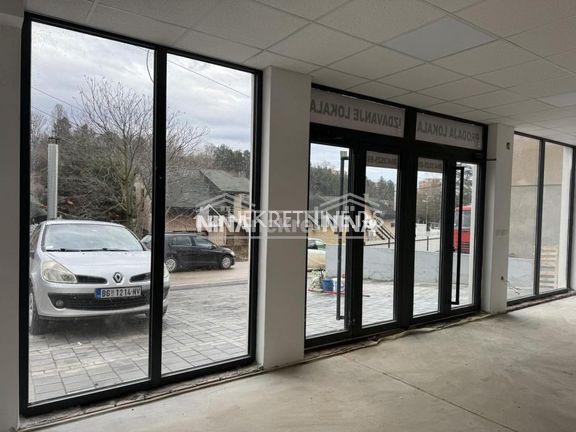 Mladenovac, Mladenovac, Lokal, 169m2, 170000 EUR