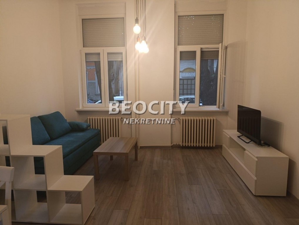 Novi Sad, Centar, Lukijana Mušickog *sa troškovima*, 1. 0, 40m2, 400EUR