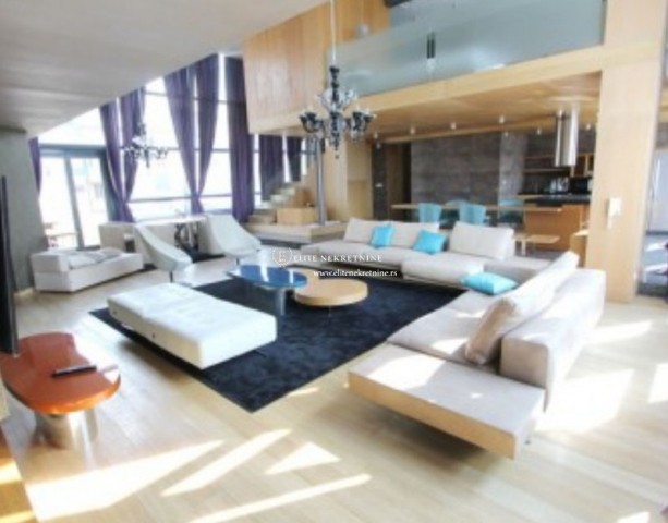 Izdavanje Luksuzan duplex penthouse