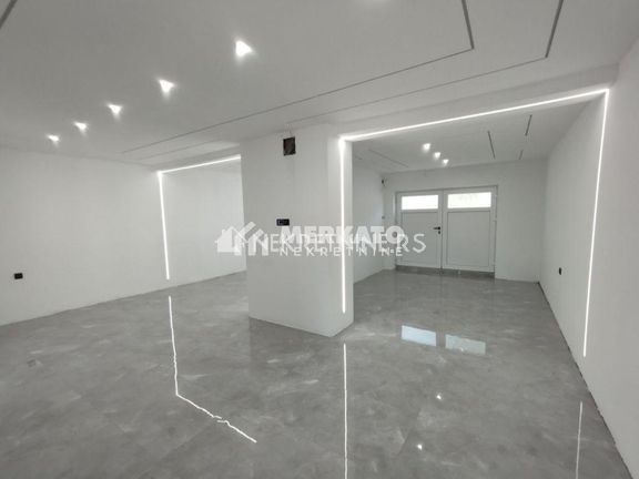 Prizemna, delimično renovirana kuća 99m2, Duvanika ID#1438