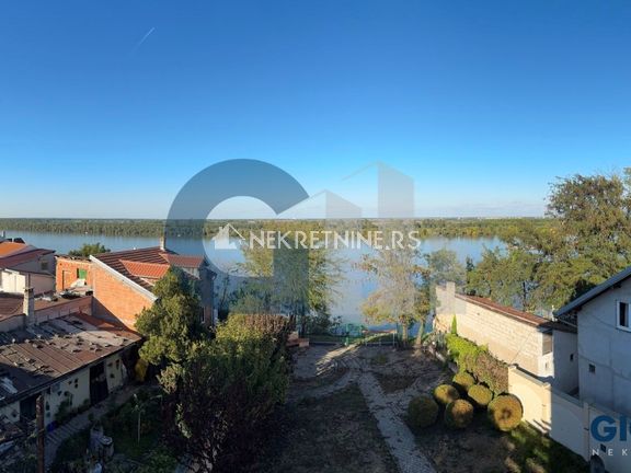 GARDOŠ, 128M2, 8.33ARI, SPRATNA, T-PUMPA,