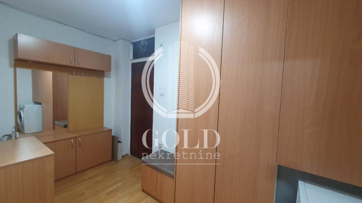 PRODAJA Stan 2. 0: NOVI SAD-Novi Sad-Liman III, Balzakova, 52. 00m2 ID#10755